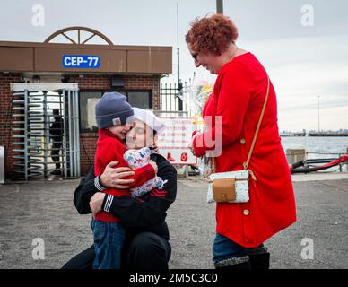USS Washington (SSN-787) is a Virginia-class nuclear powered attack ...