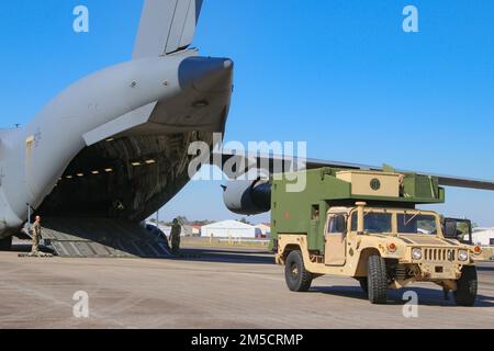 An Army Humvee with 1st Armored Brigade Combat Team, 1st Infantry ...
