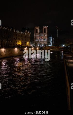 Tourism Paris | Tourisme Paris cathédrale Notre Dame 08/11/2017 Stock ...