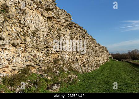 Developed by the Romans as the town of Calleva Atrebatum in what is now ...