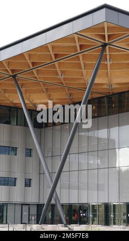 Warwick university building - Prof. Lord Bhattacharyya Building Stock Photo - Alamy