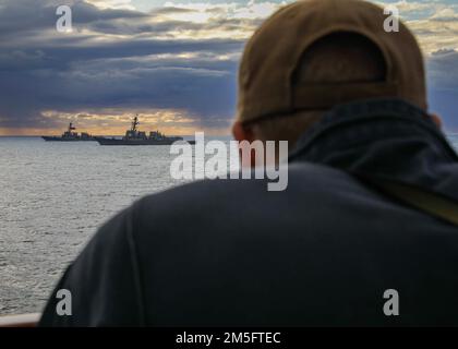 March 15, 2022 - Atlantic Ocean - The Arleigh Burke-class guided-missile destroyer USS Nitze ...