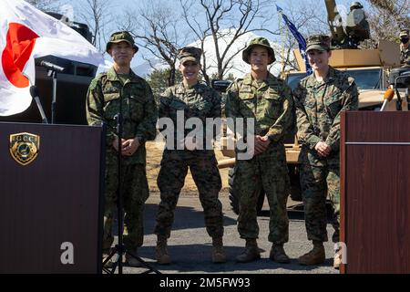Soldiers with the 1st Amphibious Rapid Deployment Regiment, Japan ...