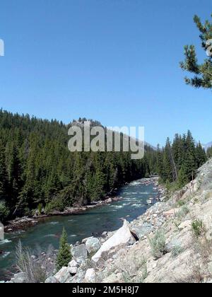 Beartooth Highway - Fly Fishing the Beartooth Mountains. Fly-Fishing ...