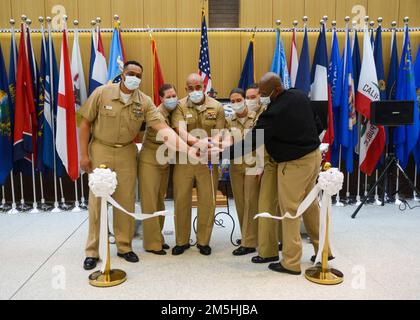 Leaders and staff members of the Naval Medical Center Camp Lejeune ...
