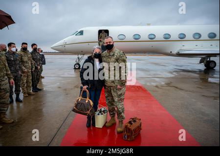 U.S. Army Gen. James Dickinson, U.S Space Command commander (center ...