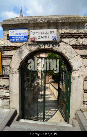 Ebul Vefa Mosque and Tomb - Istanbul - TURKEY Stock Photo - Alamy
