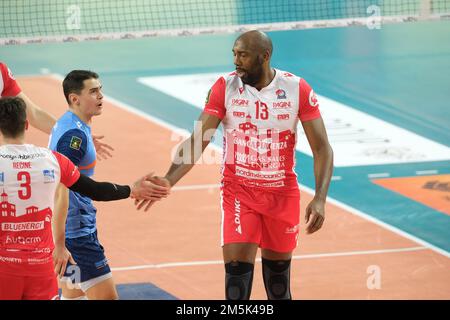 Robertlandy Simon Aties of Gas Sales Bluenergy Piacenza during the ...