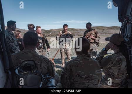 Soldiers from 1st Battalion, 158th Infantry Regiment, Arizona Army ...