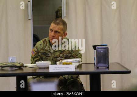 Sergeant Major of the Army Michael Grinston (center) and his wife ...