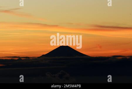 Mount Fuji during sunset. Shizuoka, Japan Stock Photo - Alamy