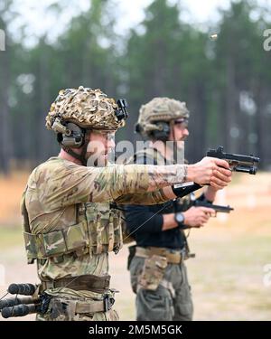 Competitors in the United States Army Special Operations Command ...