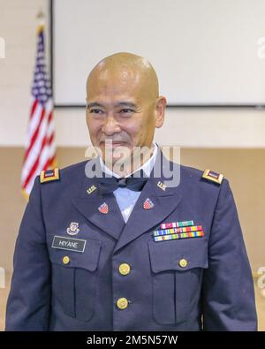 Hawaii Army National Guard Chief Warrant Officer 4 Shirley Bryant ...