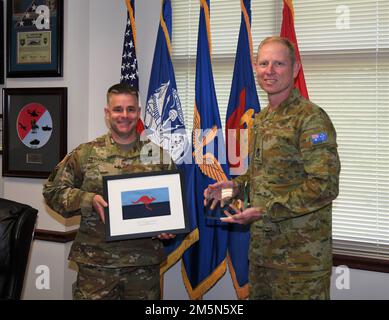 Maj. Gen. David J. Francis, U.S. Army Aviation Center of Excellence and ...