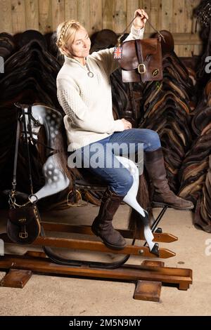 Pippa Latimer-Harris, founder of PIPPAsaddlebags in her New Forest ...