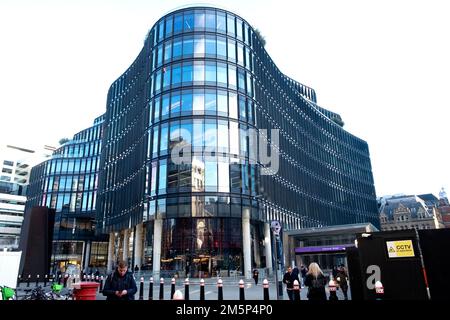 View of new 100 Liverpool Street building and Yayoi Kusama Infinite ...
