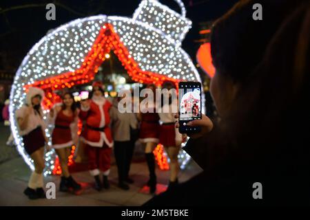 Ankara, Turkey. 30th Dec, 2022. A woman poses for a photo with New Year ...
