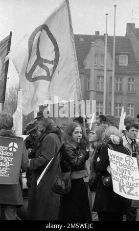 The Easter March 1969, here in Essen on 5. 4. 1969, with the central ...