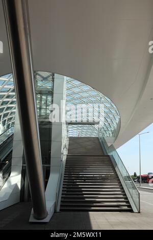The RET Metro station at The Hague / Den Haag Centraal main railway ...