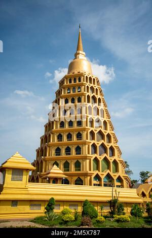 the Wat Tha It Ang Thong in the City of Ang Thong in the Province of ...