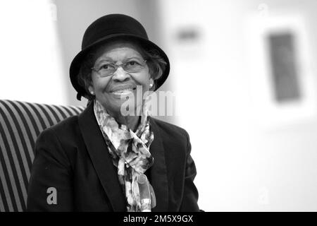 Gladys West. Portrait of the American mathematician, Gladys Mae West (b ...