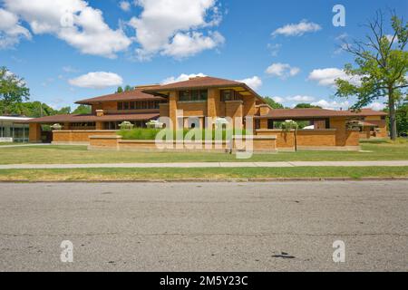 The landmark Martin House Complex is considered one of Frank Lloyd ...