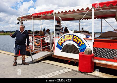 Ballarat Australia / Skipper Bob Wuestewald prepares passengers ...