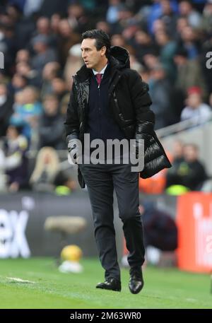 Unai Emery Manager Of Aston Villa gestures during the Newcastle United ...