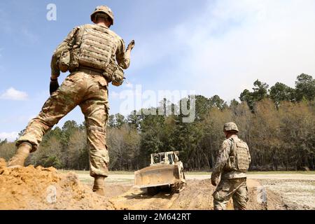 Soldiers assigned to the 24th Ordnance Company, 87th Division ...