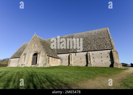 UK, Oxfordshire, Faringdon, Great Coxwell, 14th century Tithe Barn ...