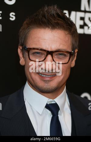 JEREMY RENNER, KILL THE MESSENGER, 2014 Stock Photo - Alamy