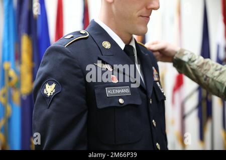 Spc. Joshua Kleinhans, a Soldier from Battery B, 1st Battalion, 121st ...