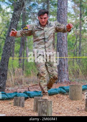 1st Lt. Nicholas Chatel from the 101st Airborne Division (Air Assault ...