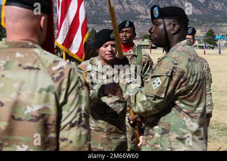 Sgt. Maj. Brandon Morey, interim 4th Infantry Division Artillery command Sgt. Maj passes unit ...