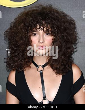 Nina Bloomgarden at the PeacockÕs ÔThe ResortÕ Premiere at Hollywood ...