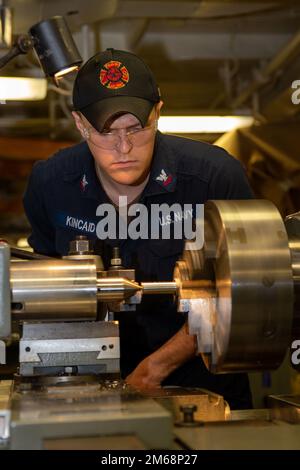 Machinery Repairman 2nd Class Bowen Kincaid, from Battle Creek ...