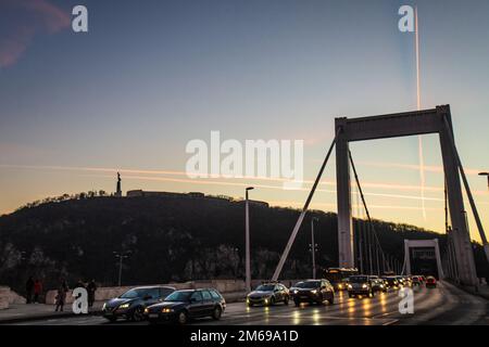 Elisabeth Bridge and Gellert Hill, Budapest, Hungary Stock Photo - Alamy