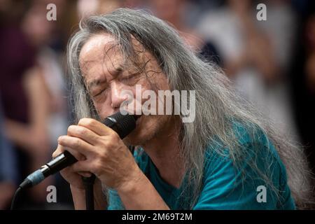 Damo Suzuki (* 16 January 1950) is a Cologne-based singer of Japanese ...