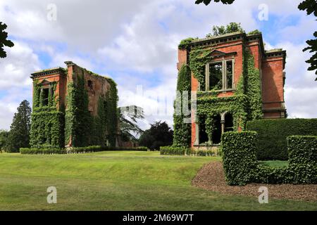 The ruins of Woodseat Hall on the JCB Golf & Country Club course near ...