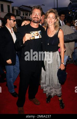 Perry king and Jamie Elvidge at the premiere of In the Line of Fire on ...