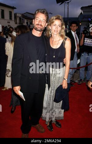 Perry king and Jamie Elvidge at the premiere of In the Line of Fire on ...
