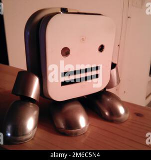 Old rusty looking robot Stock Photo - Alamy
