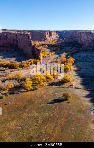 Photograph from Tsegi Overlook, Canyon de Chelly National Monument ...