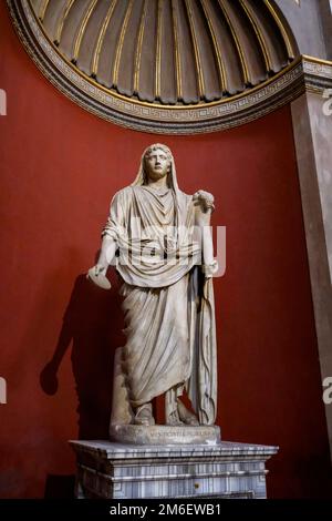Roman Statues inside the Vatican Museum - Rome, Italy Stock Photo - Alamy