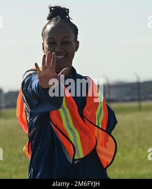 Airmen from the 83d Network Operations Squadron start the Ransom Run at ...