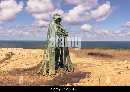 Tintagel - May 30 2022: Statue of the legendary King Arthur in the ...
