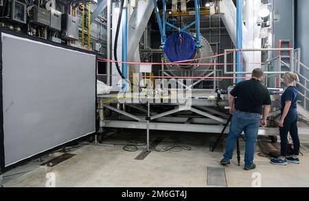 From left, Dr. Phil Kreth and Haley Goldston, with the University of ...