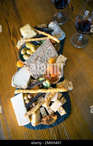 Rustic starter platter, Turkey Stock Photo - Alamy