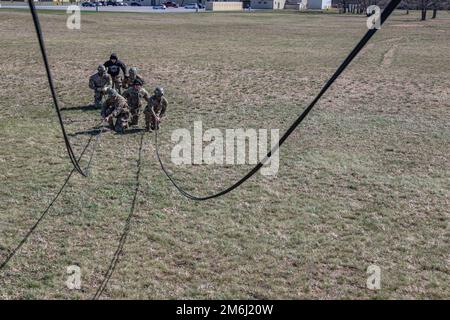 The 10th Mountain Division Light Fighter School begins second Air ...