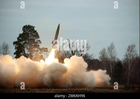 Rocket launching, 6 frames sequence. #5 Stock Photo - Alamy